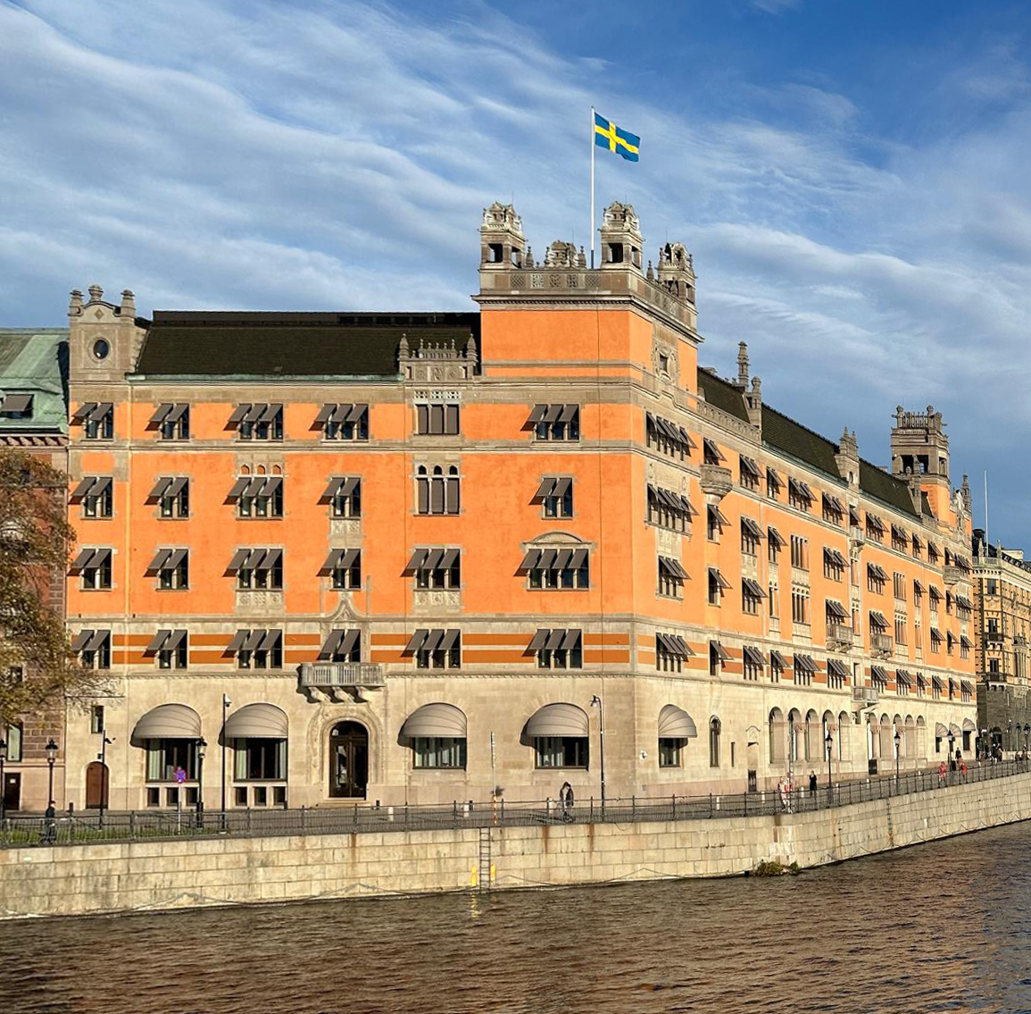 referensprojekt - Rosenbad solskydd - Persiennkompaniet